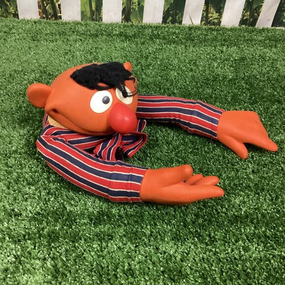 Sesame Street | Toys | Vintage Sesame Street Ernie Hand Puppet 7s ...